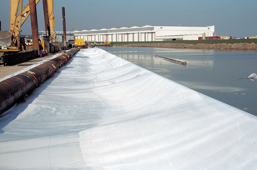 Simplified land reclamation with HUESKER geotextiles