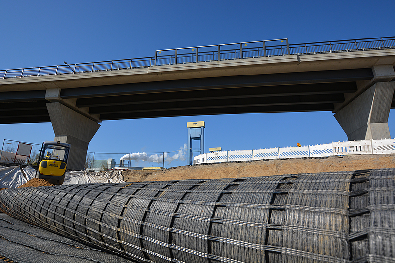 Fortrac geogrid for reinforcement of soils with low bearing capacity