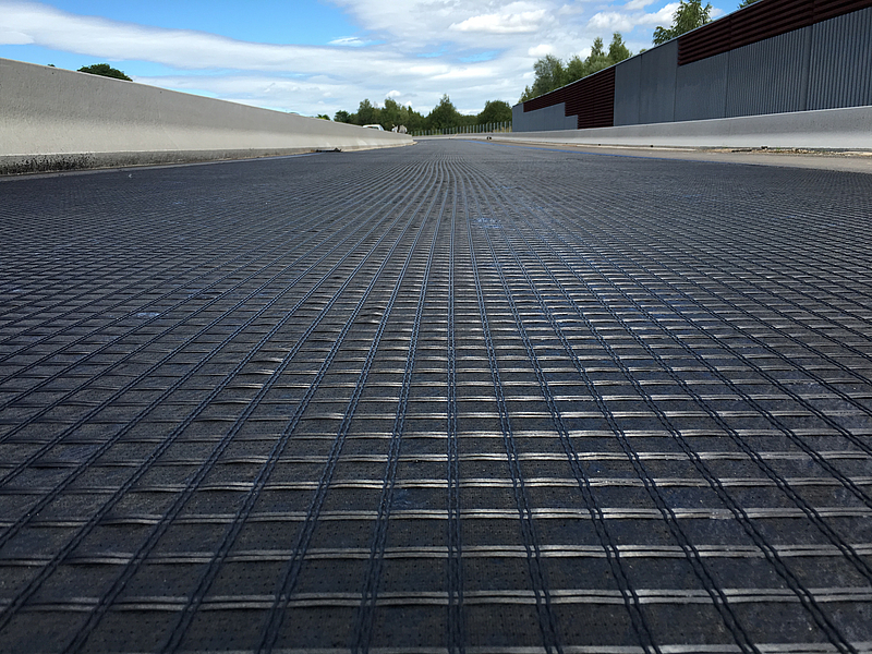 Geotextile asphalt reinforcement for sustainable road rehabilitation